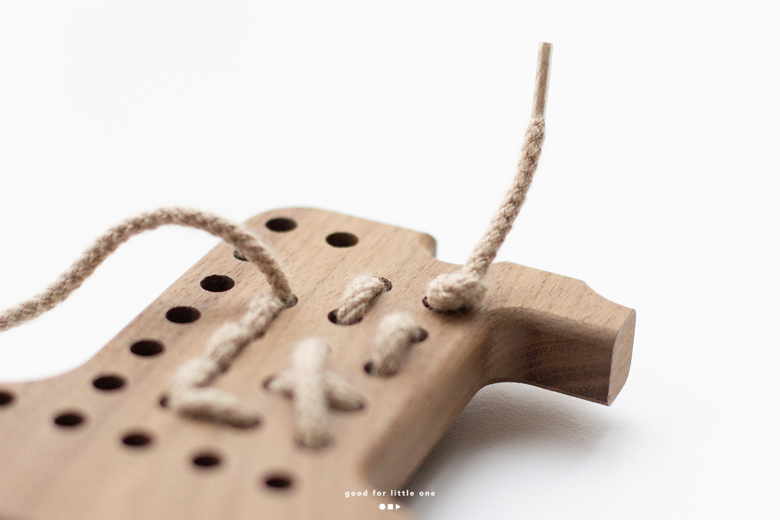 naef Schnurpfel Pony 木馬穿線遊戲 – Kids+ Icon 大人小孩。玩具箱